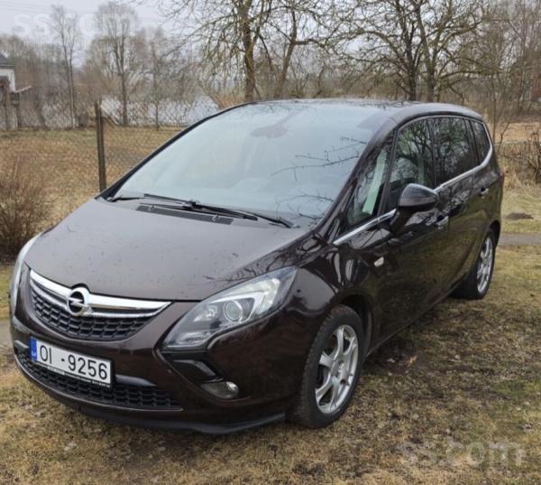 Brūns Opel Zafira 2012 Daugavpils, ar dzinēja tilpumu 2.00 L un nobraukumu 297 tūkst. km par 5700 €, foto 5 vietnē AUTOMOTO.COM.LV