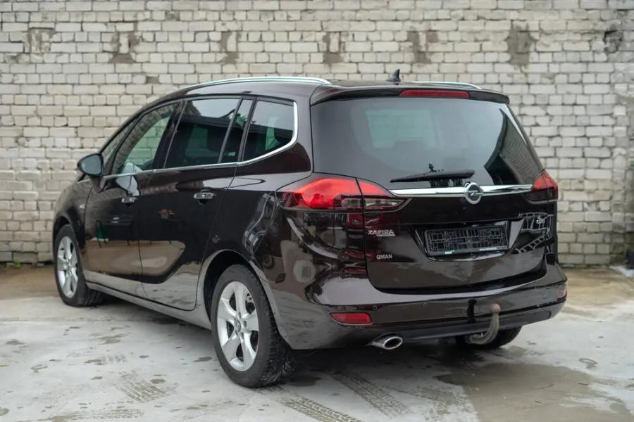 Brūns Opel Zafira 2012 Liepāja, ar dzinēja tilpumu 2.00 L un nobraukumu 271 tūkst. km par 6500 €, foto 3 vietnē AUTOMOTO.COM.LV