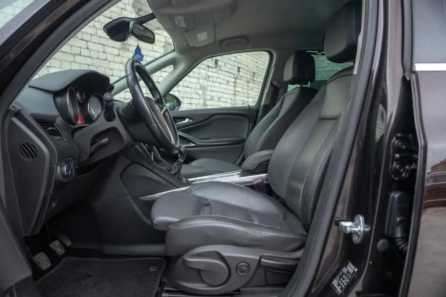 Brūns Opel Zafira 2012 Liepāja, ar dzinēja tilpumu 2.00 L un nobraukumu 271 tūkst. km par 6500 €, foto 10 vietnē AUTOMOTO.COM.LV