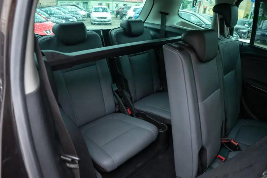 Brūns Opel Zafira 2012 Liepāja, ar dzinēja tilpumu 2.00 L un nobraukumu 271 tūkst. km par 6500 €, foto 13 vietnē AUTOMOTO.COM.LV