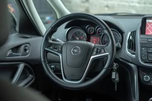 Brūns Opel Zafira 2012 Liepāja, ar dzinēja tilpumu 2.00 L un nobraukumu 271 tūkst. km par 6500 €, foto 17 vietnē AUTOMOTO.COM.LV