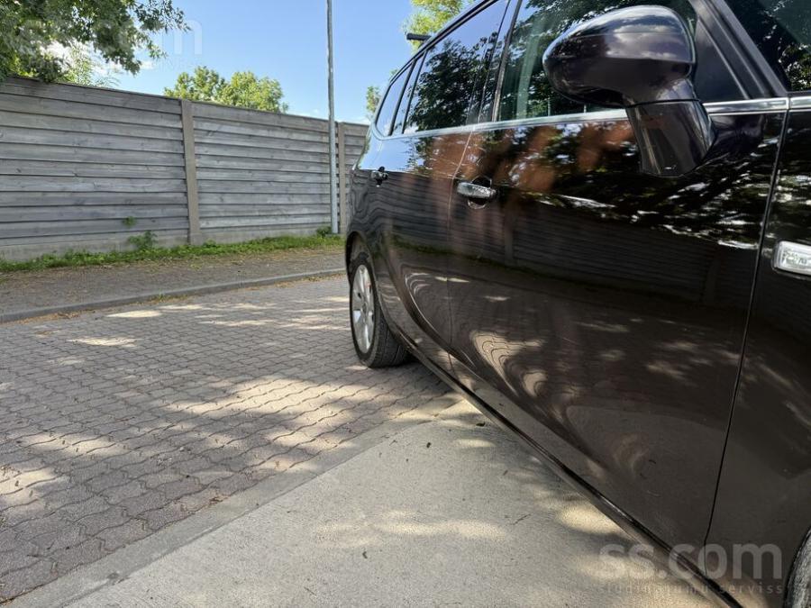 Brūns Opel Zafira 2012 Jelgava, ar dzinēja tilpumu 2.00 L un nobraukumu 0 tūkst. km par 4400 €, foto 14 vietnē AUTOMOTO.COM.LV