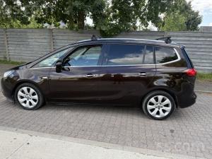 Brūns Opel Zafira 2012 Jelgava, ar dzinēja tilpumu 2.00 L un nobraukumu 0 tūkst. km par 4400 €, foto 24 vietnē AUTOMOTO.COM.LV