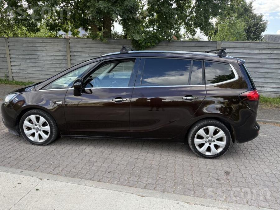 Brūns Opel Zafira 2012 Jelgava, ar dzinēja tilpumu 2.00 L un nobraukumu 0 tūkst. km par 4400 €, foto 24 vietnē AUTOMOTO.COM.LV
