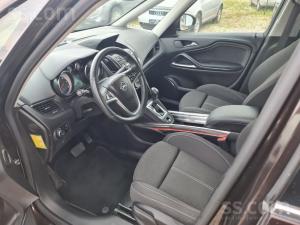 Brown Opel Zafira 2012 in Cesis, with an engine capacity of 2.00 L and mileage of 335 thousand km for 5550 €, photo 8 on AUTOMOTO.COM.LV