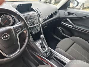 Brown Opel Zafira 2012 in Cesis, with an engine capacity of 2.00 L and mileage of 335 thousand km for 5550 €, photo 10 on AUTOMOTO.COM.LV