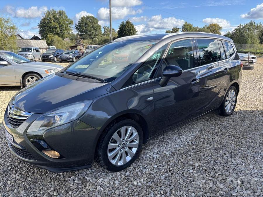 Brown Opel Zafira 2012 in Rezekne, with an engine capacity of 2.00 L and mileage of 255 thousand km for 5650 €, photo 5 on AUTOMOTO.COM.LV