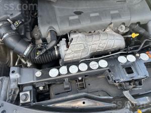 Brown Opel Zafira 2012 in Rezekne, with an engine capacity of 2.00 L and mileage of 255 thousand km for 5650 €, photo 13 on AUTOMOTO.COM.LV