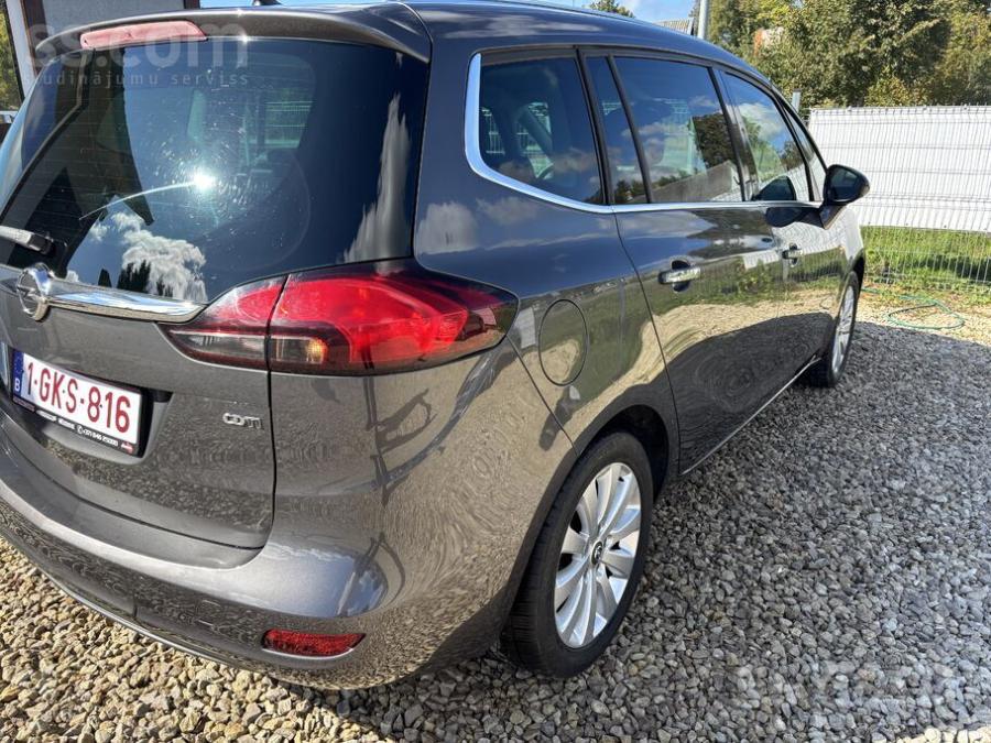 Brown Opel Zafira 2012 in Rezekne, with an engine capacity of 2.00 L and mileage of 255 thousand km for 5650 €, photo 18 on AUTOMOTO.COM.LV