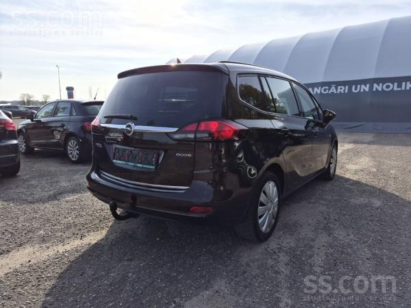 Brūns Opel Zafira 2012 Cēsis, ar dzinēja tilpumu 2.00 L un nobraukumu 290 tūkst. km par 5500 €, foto 4 vietnē AUTOMOTO.COM.LV