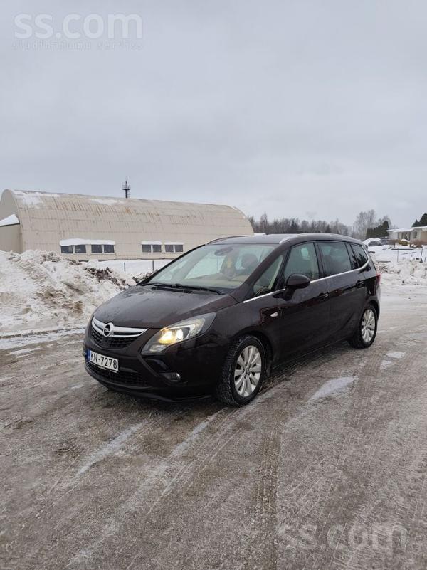 Brūns Opel Zafira 2013 Talsi, ar dzinēja tilpumu 2.00 L un nobraukumu 223 tūkst. km par 4500 €, foto 1 vietnē AUTOMOTO.COM.LV