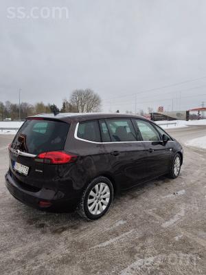 Brūns Opel Zafira 2013 Talsi, ar dzinēja tilpumu 2.00 L un nobraukumu 223 tūkst. km par 4500 €, foto 5 vietnē AUTOMOTO.COM.LV