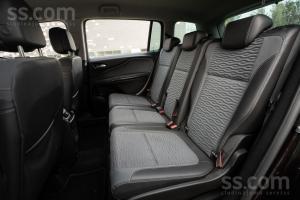 Brown Opel Zafira 2013 in Jelgava, with an engine capacity of 1.60 L and mileage of 0 thousand km for 6990 €, photo 19 on AUTOMOTO.COM.LV