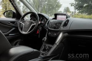 Brown Opel Zafira 2013 in Jelgava, with an engine capacity of 1.60 L and mileage of 0 thousand km for 6990 €, photo 24 on AUTOMOTO.COM.LV