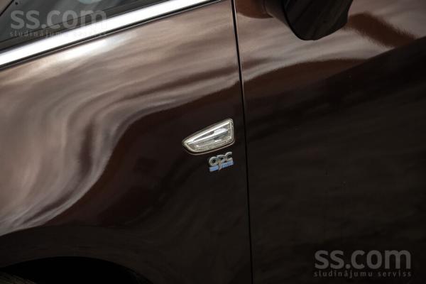 Brown Opel Zafira 2013 in Tukums, with an engine capacity of 2.00 L and mileage of 0 thousand km for 6999 €, photo 9 on AUTOMOTO.COM.LV