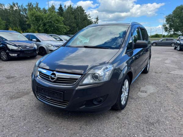 Brown Opel Zafira 2013 in Jurbarkas, with an engine capacity of 1.70 L and mileage of 246 thousand km for 3550 €, photo 2 on AUTOMOTO.COM.LV
