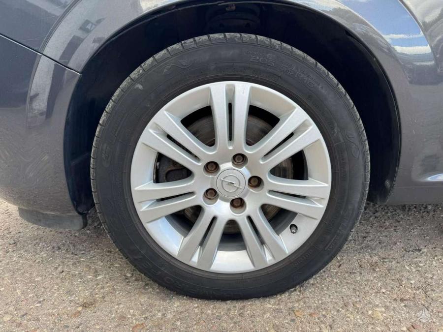 Brūns Opel Zafira 2013 Jurbarkas, ar dzinēja tilpumu 1.70 L un nobraukumu 246 tūkst. km par 3550 €, foto 21 vietnē AUTOMOTO.COM.LV