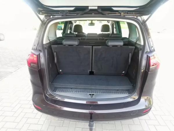 Brown Opel Zafira 2013 in Kuldiga, with an engine capacity of 2.00 L and mileage of 242 thousand km for 6850 €, photo 7 on AUTOMOTO.COM.LV
