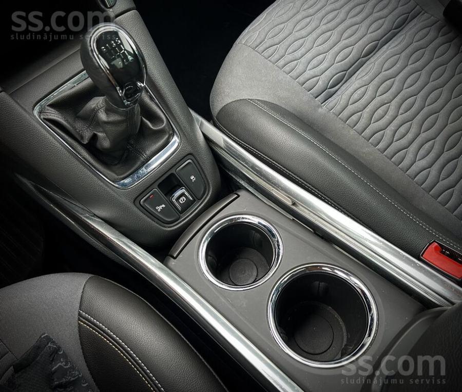 Brūns Opel Zafira 2013 Tukums, ar dzinēja tilpumu 2.00 L un nobraukumu 147 tūkst. km par 6900 €, foto 15 vietnē AUTOMOTO.COM.LV