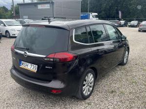 Brown Opel Zafira 2013 in Utena, with an engine capacity of 1.60 L and mileage of 366 thousand km for 2740 €, photo  on AUTOMOTO.COM.LV