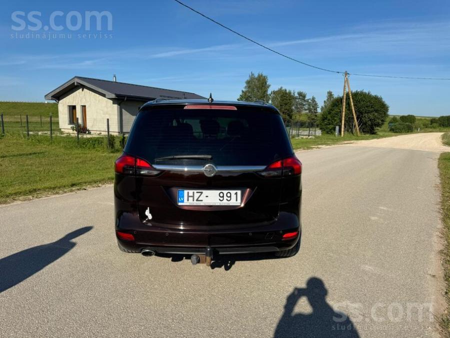 Brūns Opel Zafira 2014 Rīga, ar dzinēja tilpumu 2.00 L un nobraukumu 221 tūkst. km par 6300 €, foto 4 vietnē AUTOMOTO.COM.LV