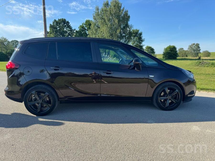 Brūns Opel Zafira 2014 Rīga, ar dzinēja tilpumu 2.00 L un nobraukumu 221 tūkst. km par 6300 €, foto 5 vietnē AUTOMOTO.COM.LV