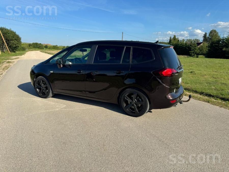 Brūns Opel Zafira 2014 Rīga, ar dzinēja tilpumu 2.00 L un nobraukumu 221 tūkst. km par 6300 €, foto 6 vietnē AUTOMOTO.COM.LV