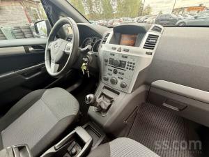 Brown Opel Zafira 2014 in Riga, with an engine capacity of 1.70 L and mileage of 0 thousand km for 3750 €, photo 9 on AUTOMOTO.COM.LV