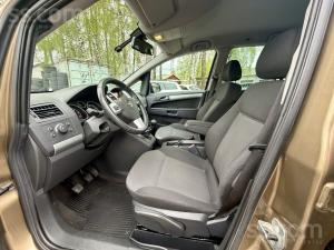 Brown Opel Zafira 2014 in Riga, with an engine capacity of 1.70 L and mileage of 0 thousand km for 3750 €, photo 11 on AUTOMOTO.COM.LV