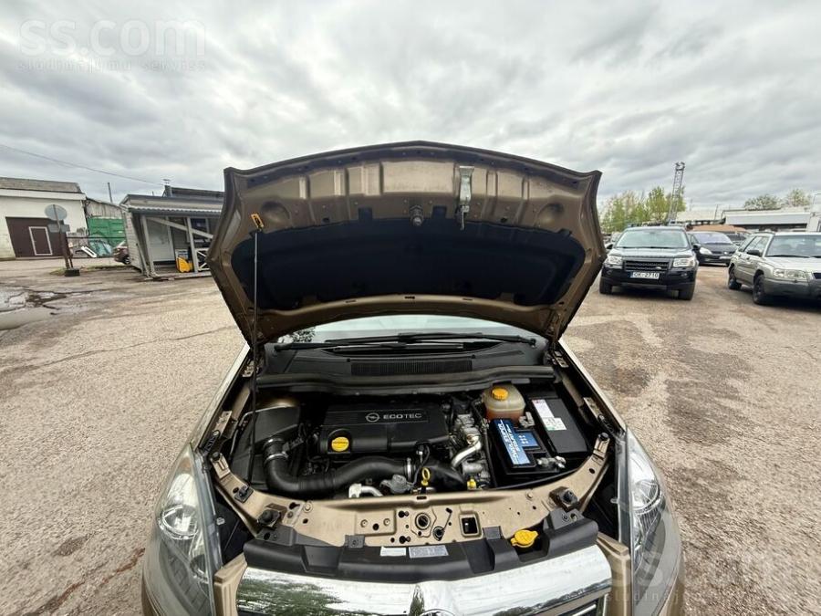 Brown Opel Zafira 2014 in Riga, with an engine capacity of 1.70 L and mileage of 0 thousand km for 3750 €, photo 23 on AUTOMOTO.COM.LV