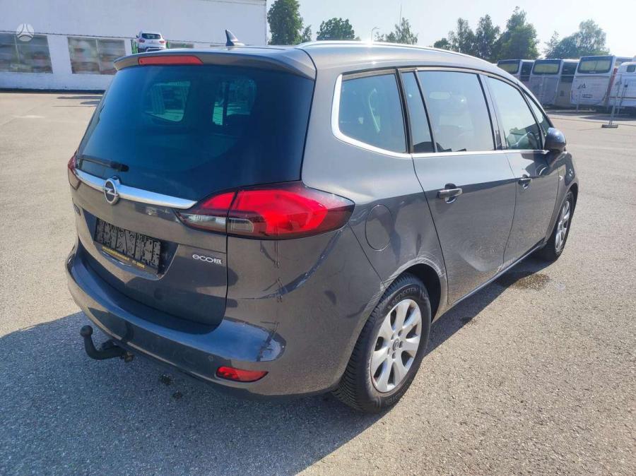 Brūns Opel Zafira 2014 Marijampole, ar dzinēja tilpumu 1.40 L un nobraukumu 257 tūkst. km par 4650 €, foto 6 vietnē AUTOMOTO.COM.LV