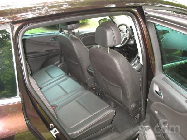 Brūns Opel Zafira 2016 Jelgava, ar dzinēja tilpumu 2.00 L un nobraukumu 237 tūkst. km par 9800 €, foto 7 vietnē AUTOMOTO.COM.LV