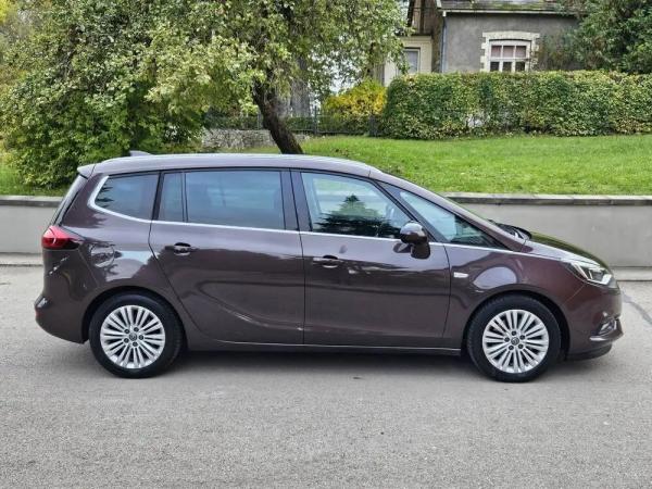 Brūns Opel Zafira 2016 Jēkabpils, ar dzinēja tilpumu 2.00 L un nobraukumu 199 tūkst. km par 8990 €, foto 4 vietnē AUTOMOTO.COM.LV