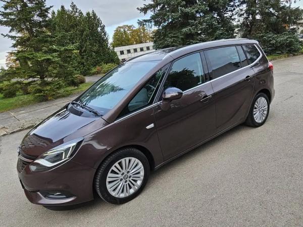 Brūns Opel Zafira 2016 Jēkabpils, ar dzinēja tilpumu 2.00 L un nobraukumu 199 tūkst. km par 8990 €, foto 10 vietnē AUTOMOTO.COM.LV