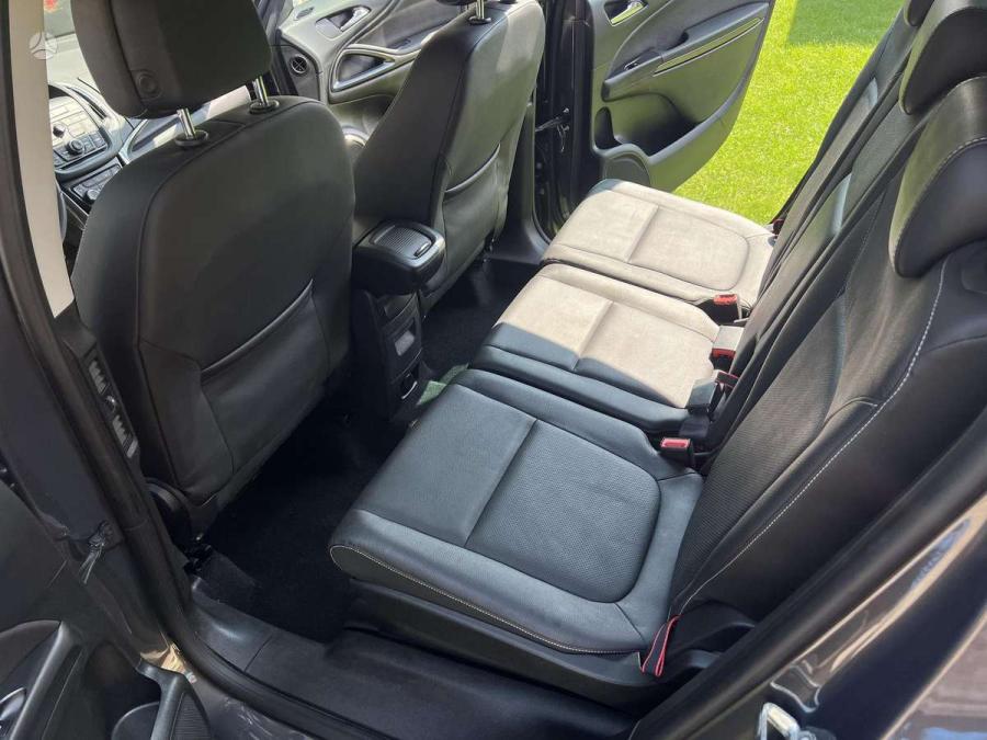 Brūns Opel Zafira 2016 Prienai, ar dzinēja tilpumu 1.60 L un nobraukumu 232 tūkst. km par 5499 €, foto 13 vietnē AUTOMOTO.COM.LV