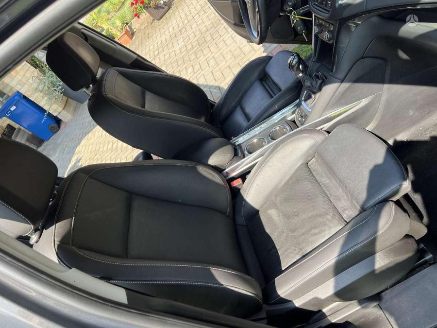 Brūns Opel Zafira 2016 Prienai, ar dzinēja tilpumu 1.60 L un nobraukumu 232 tūkst. km par 5499 €, foto 16 vietnē AUTOMOTO.COM.LV