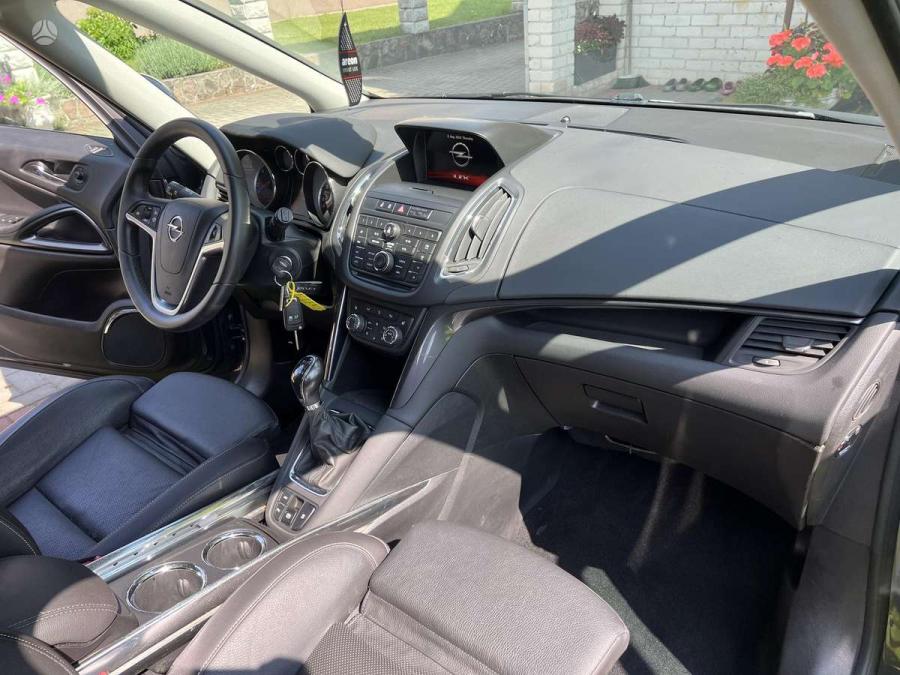 Brūns Opel Zafira 2016 Prienai, ar dzinēja tilpumu 1.60 L un nobraukumu 232 tūkst. km par 5499 €, foto 17 vietnē AUTOMOTO.COM.LV