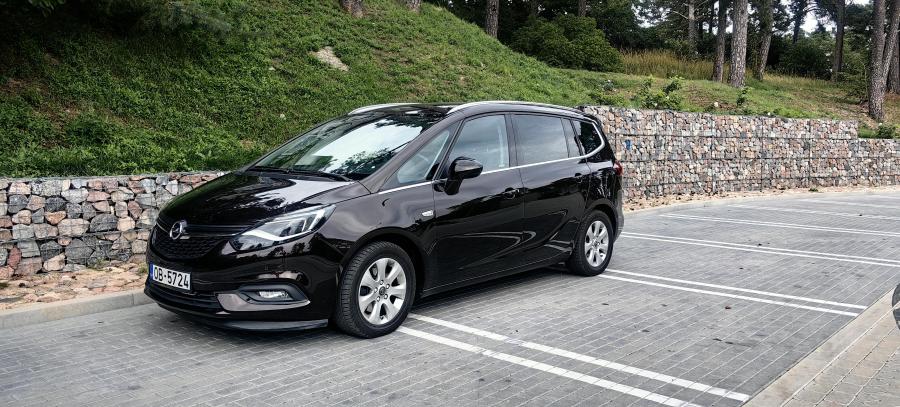 Brūns Opel Zafira 2017 Rīga, ar dzinēja tilpumu 1.60 L un nobraukumu 203 tūkst. km par 6500 €, foto 1 vietnē AUTOMOTO.COM.LV