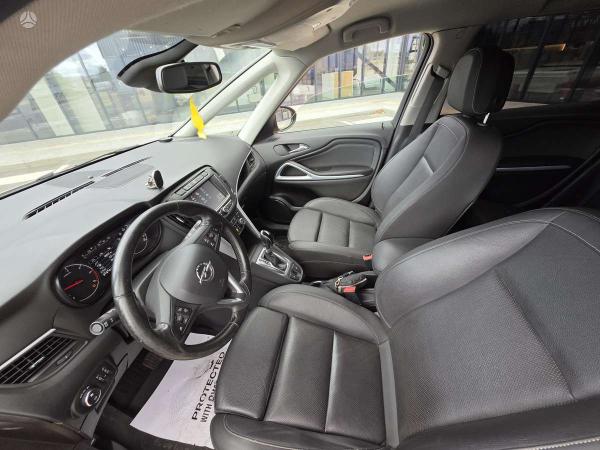 Brūns Opel Zafira 2019 Kauņa, ar dzinēja tilpumu 1.96 L un nobraukumu 277 tūkst. km par 6650 €, foto 4 vietnē AUTOMOTO.COM.LV