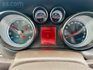 Brown Opel Zafira 2012 in Riga, with an engine capacity of 1.90 L and mileage of 0 thousand km for 3950 €, photo 12 on AUTOMOTO.COM.LV