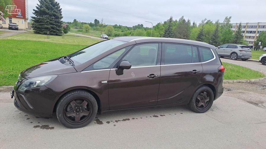 Brown Opel Zafira 2015 in Vilnius, with an engine capacity of 2.00 L and mileage of 237 thousand km for 5500 €, photo 7 on AUTOMOTO.COM.LV