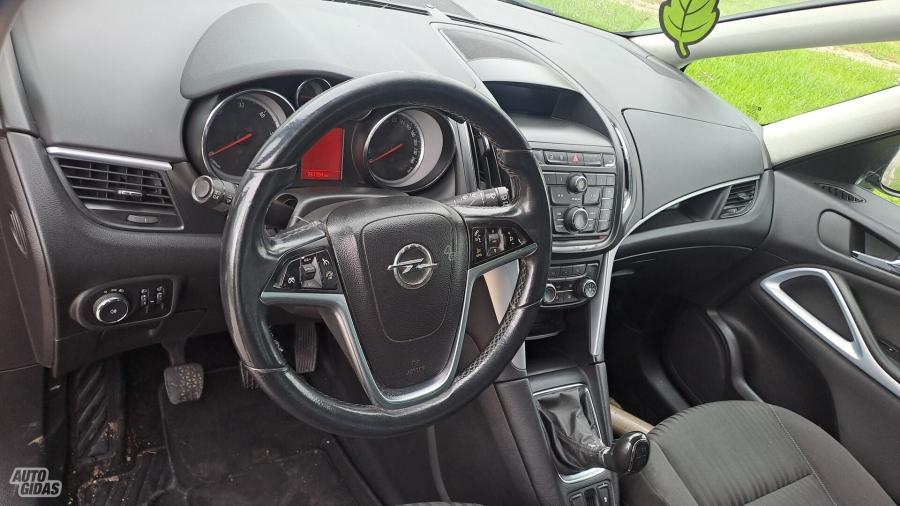 Brown Opel Zafira 2015 in Vilnius, with an engine capacity of 2.00 L and mileage of 237 thousand km for 5500 €, photo 19 on AUTOMOTO.COM.LV