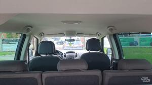 Brown Opel Zafira 2015 in Vilnius, with an engine capacity of 2.00 L and mileage of 237 thousand km for 5500 €, photo 23 on AUTOMOTO.COM.LV