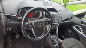 Brown Opel Zafira 2015 in Vilnius, with an engine capacity of 2.00 L and mileage of 237 thousand km for 5500 €, photo 19 on AUTOMOTO.COM.LV