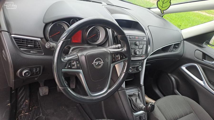 Brown Opel Zafira 2015 in Vilnius, with an engine capacity of 2.00 L and mileage of 237 thousand km for 5500 €, photo 19 on AUTOMOTO.COM.LV