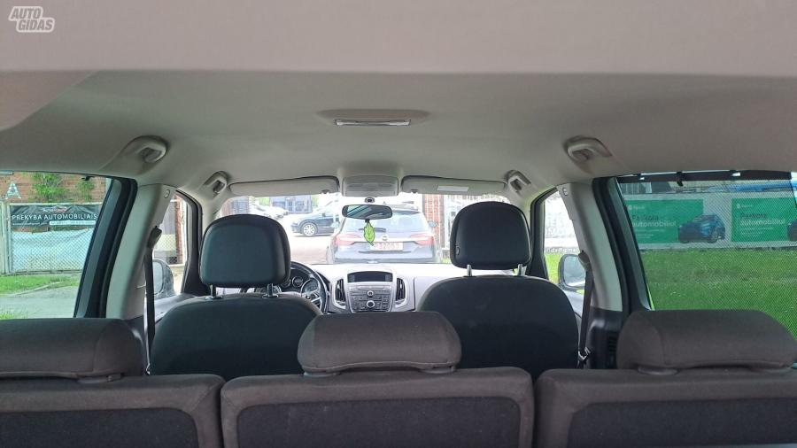 Brown Opel Zafira 2015 in Vilnius, with an engine capacity of 2.00 L and mileage of 237 thousand km for 5500 €, photo 23 on AUTOMOTO.COM.LV