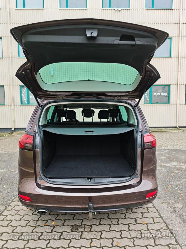 Brūns Opel Zafira 2017 Tallina, ar dzinēja tilpumu 2.00 L un nobraukumu 224 tūkst. km par 7500 €, foto 5 vietnē AUTOMOTO.COM.LV