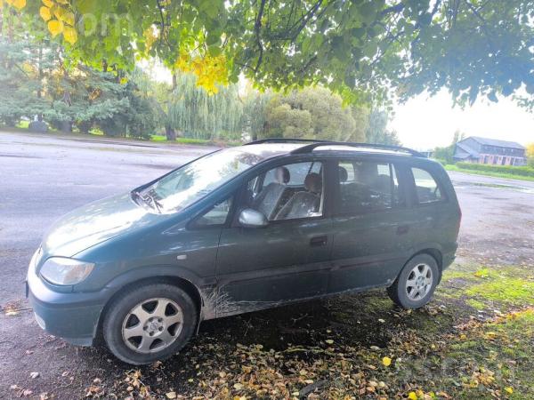 Zaļš Opel Zafira 1999 Jelgava, ar dzinēja tilpumu 2.00 L un nobraukumu 322 tūkst. km par 600 €, foto 3 vietnē AUTOMOTO.COM.LV