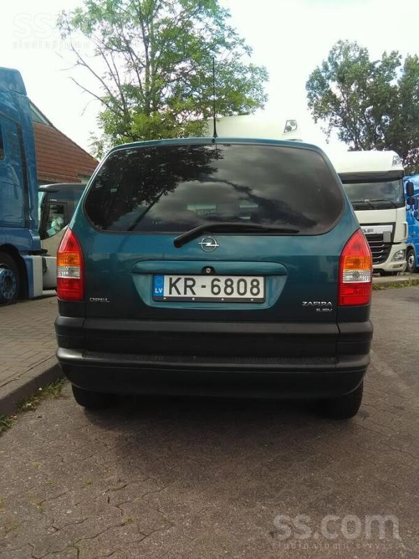 Zaļš Opel Zafira 2001 Liepāja, ar dzinēja tilpumu 1.80 L un nobraukumu 278 tūkst. km par 1000 €, foto 3 vietnē AUTOMOTO.COM.LV