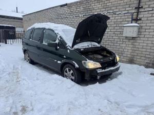 Green Opel Zafira 2002 in Kaunas, with an engine capacity of 1.80 L and mileage of 240 thousand km for 499 €, photo 2 on AUTOMOTO.COM.LV